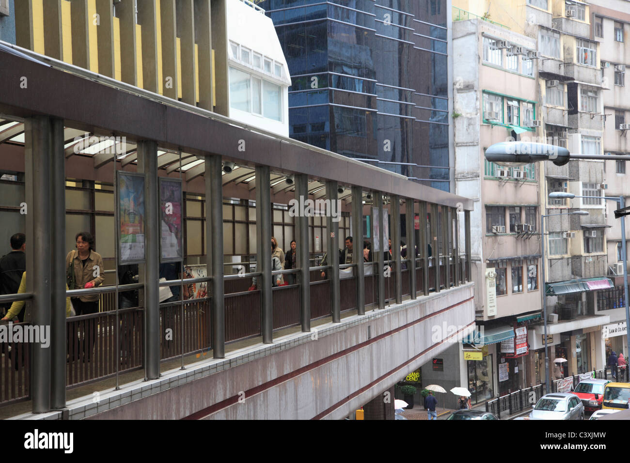 Overhead walkway Midlevels escalator, Hong Kong, China, Asia Stock ...