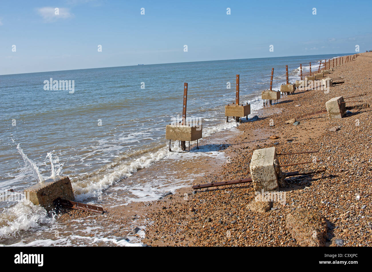 British beach defences ww2 hi-res stock photography and images - Alamy