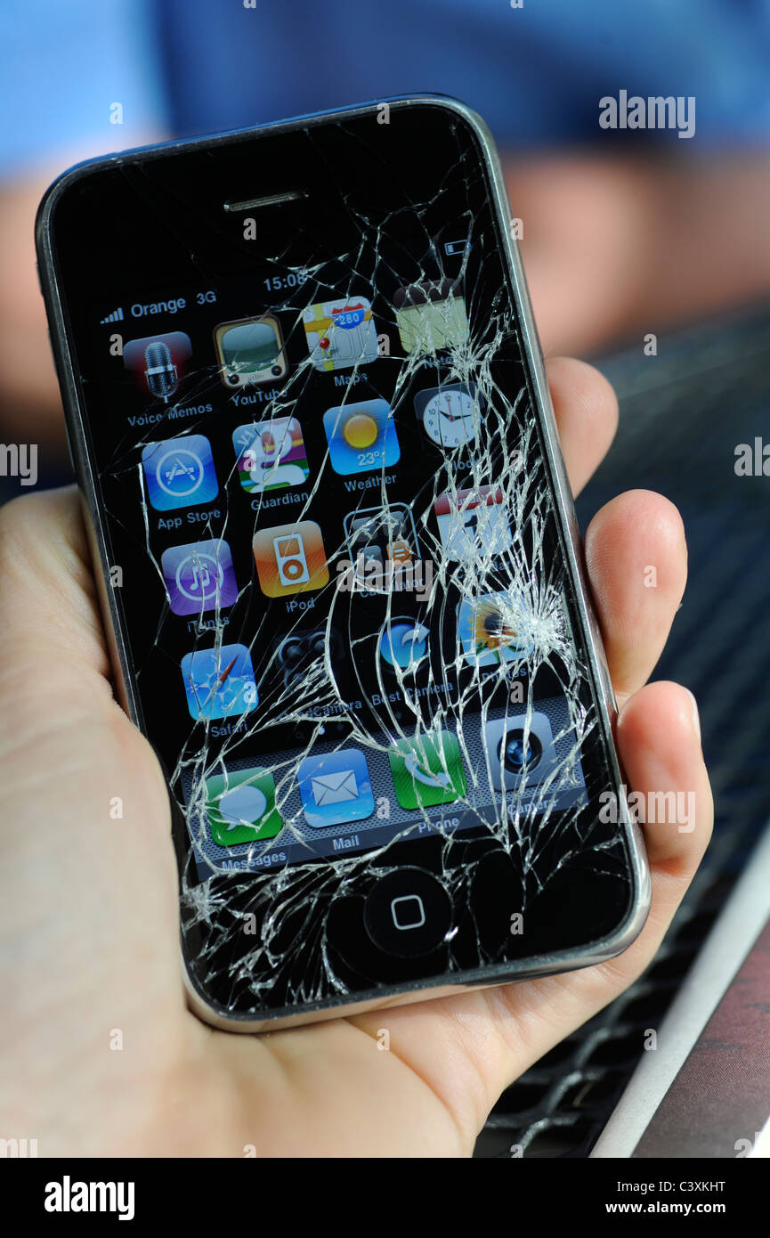 Smashed Phone High Resolution Stock Photography and Images - Alamy