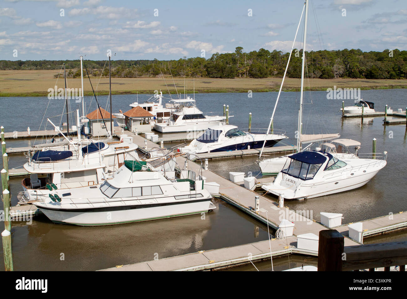 Marina boardwalk hi-res stock photography and images - Alamy