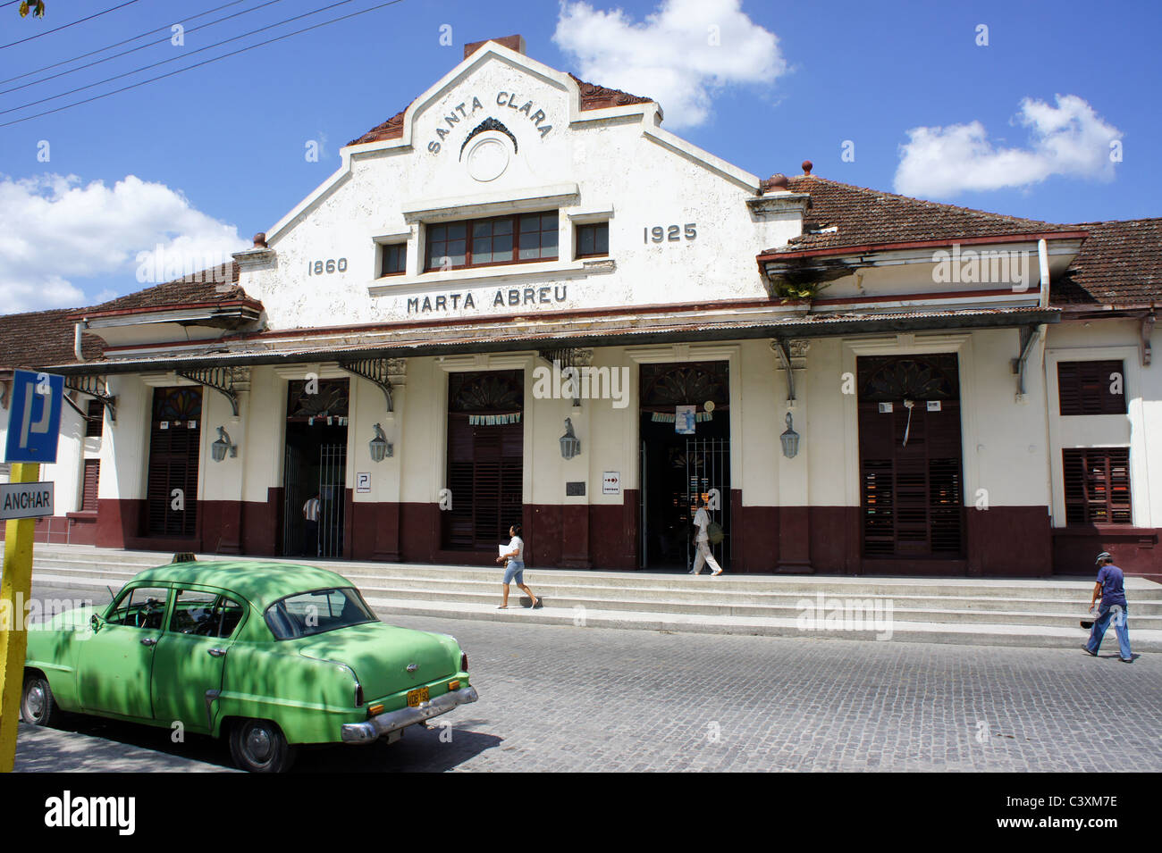 Cuban railway hi-res stock photography and images - Alamy
