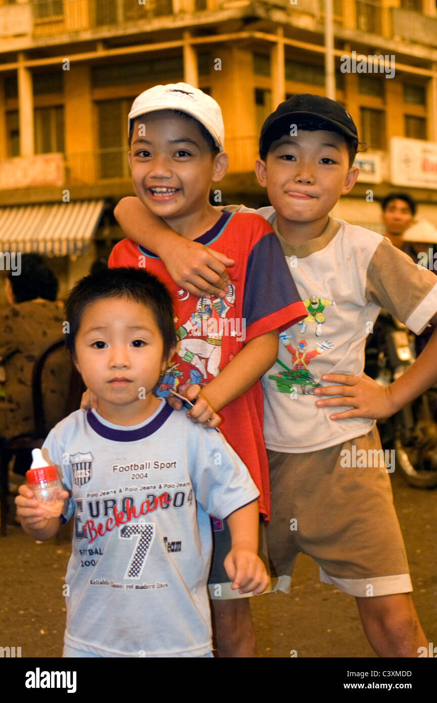 Children in the market Stock Photo - Alamy