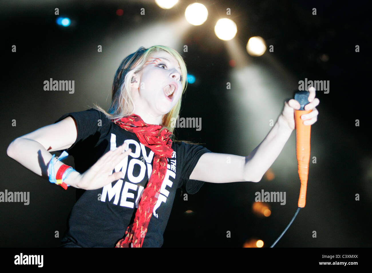 Paramore singer Hayley Williams performing live at Download Festival ...