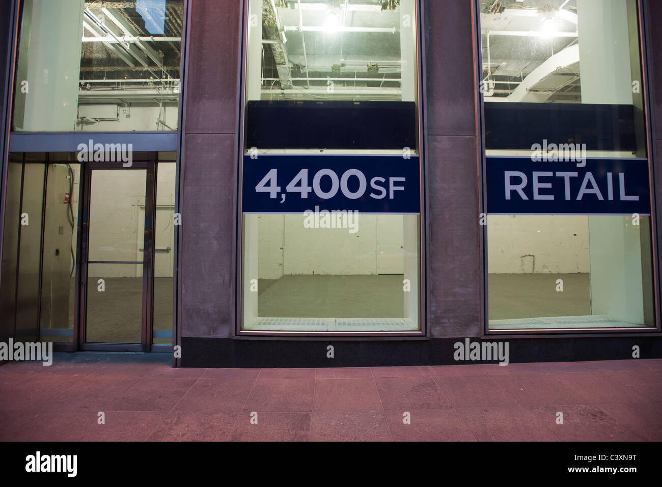 Retail for lease hi-res stock photography and images - Alamy