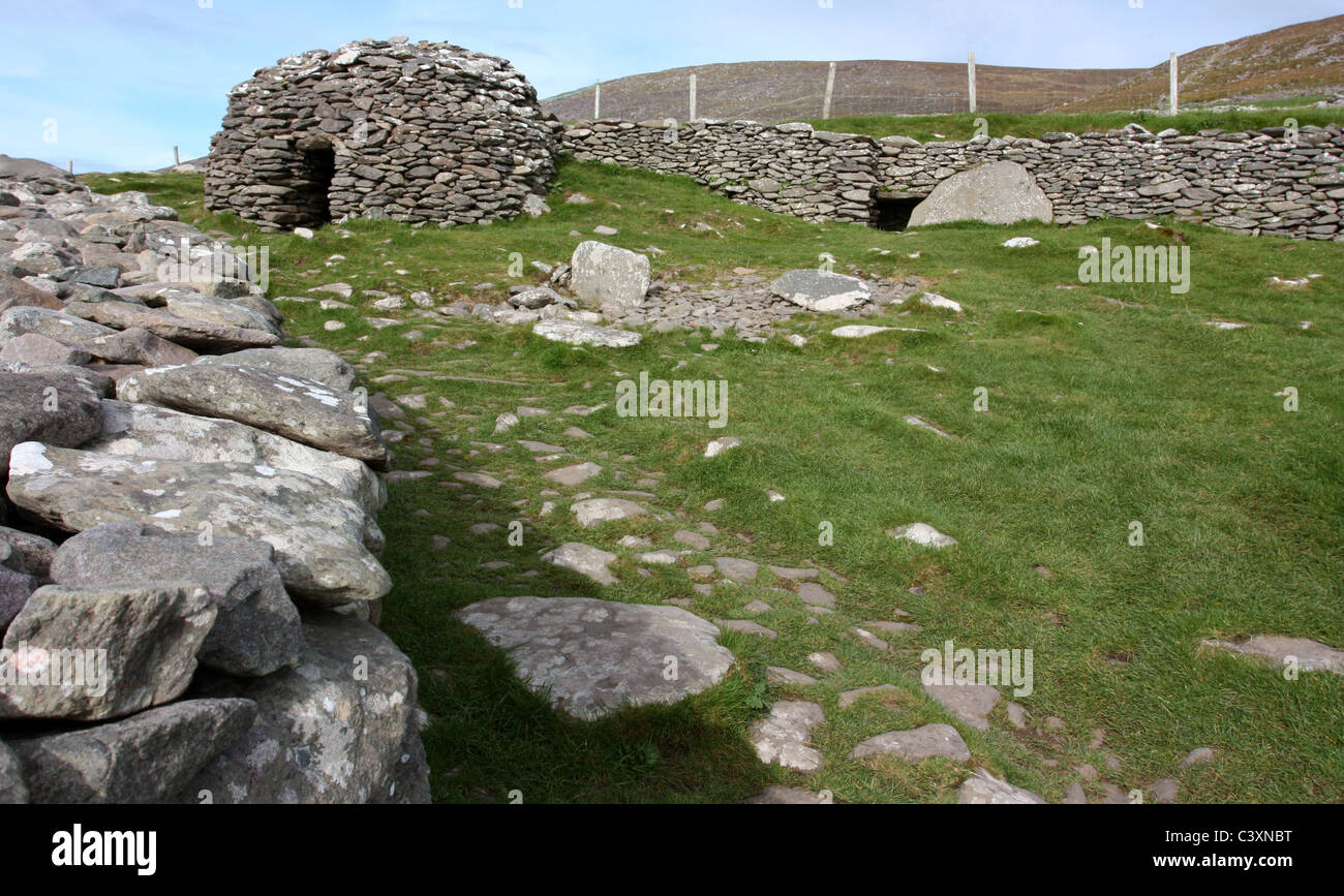 Stone bee hive hi-res stock photography and images - Alamy