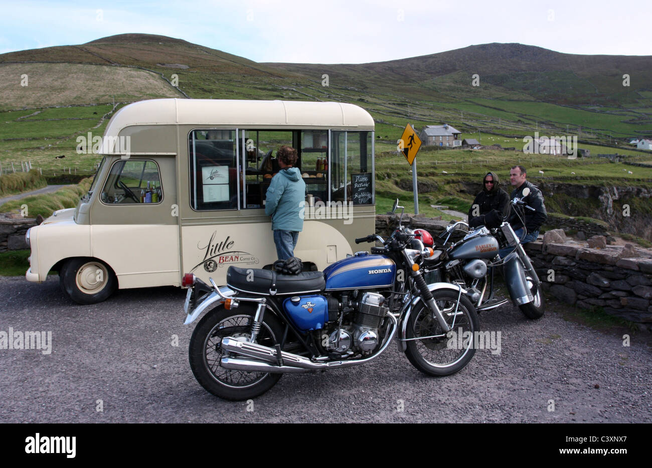 Mobile wagon hi-res stock photography and images - Alamy