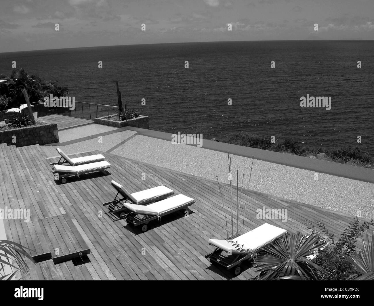 Villa pool Black and White Stock Photos & Images - Alamy