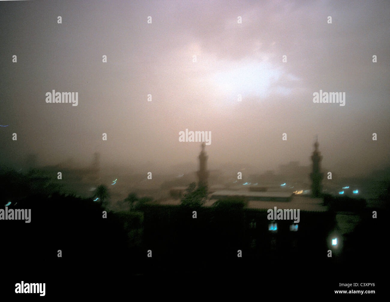 Haboob and desert hi-res stock photography and images - Alamy