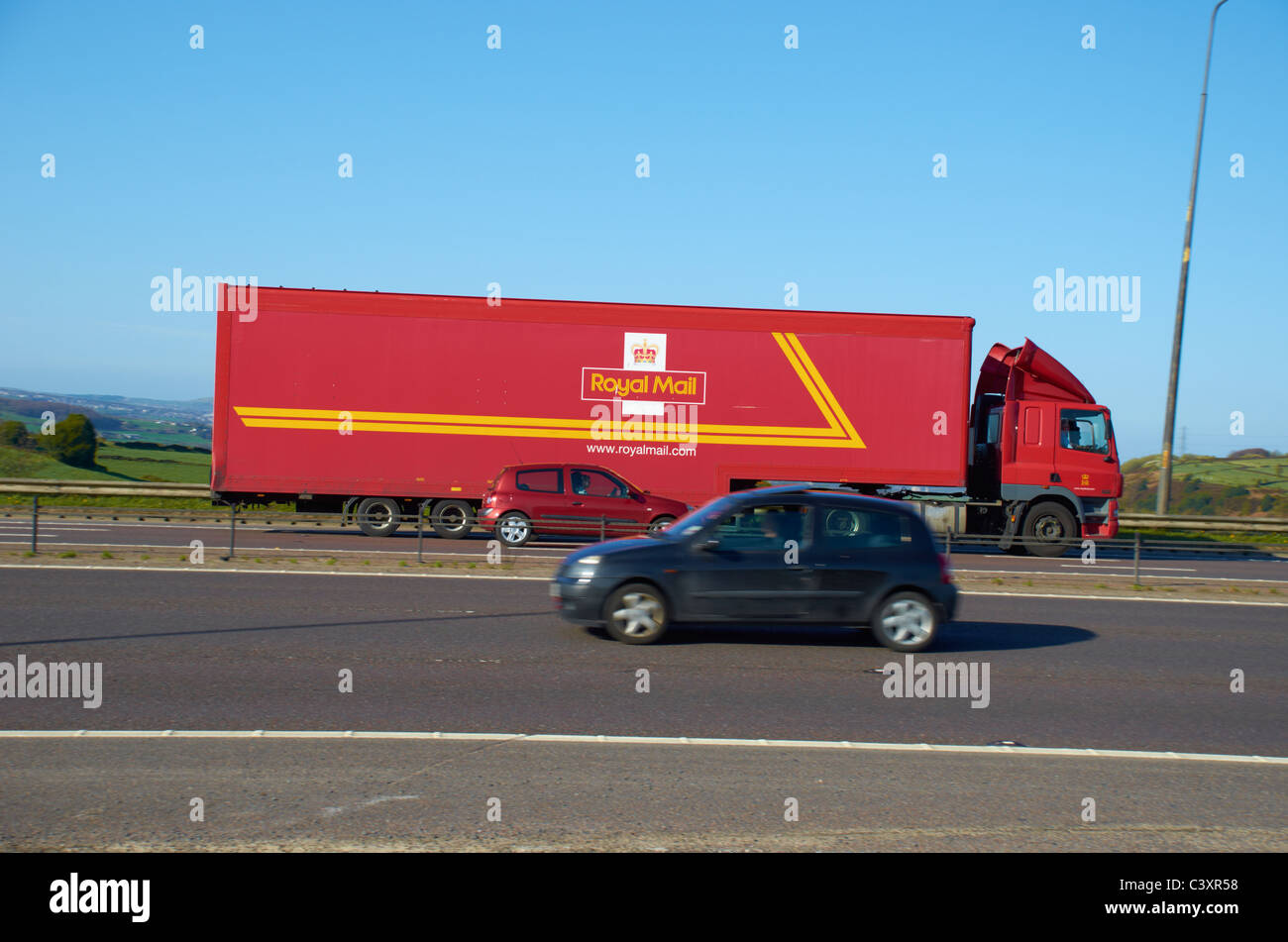 Royal Mail Lorry High Resolution Stock Photography and Images - Alamy