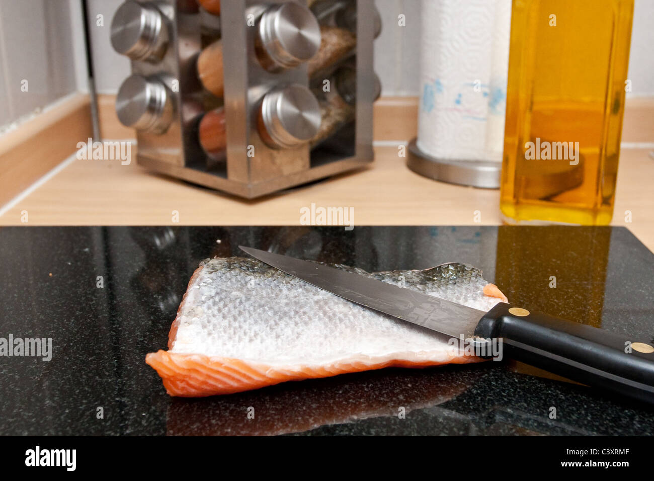 Fresh fish kitchen hi-res stock photography and images - Alamy