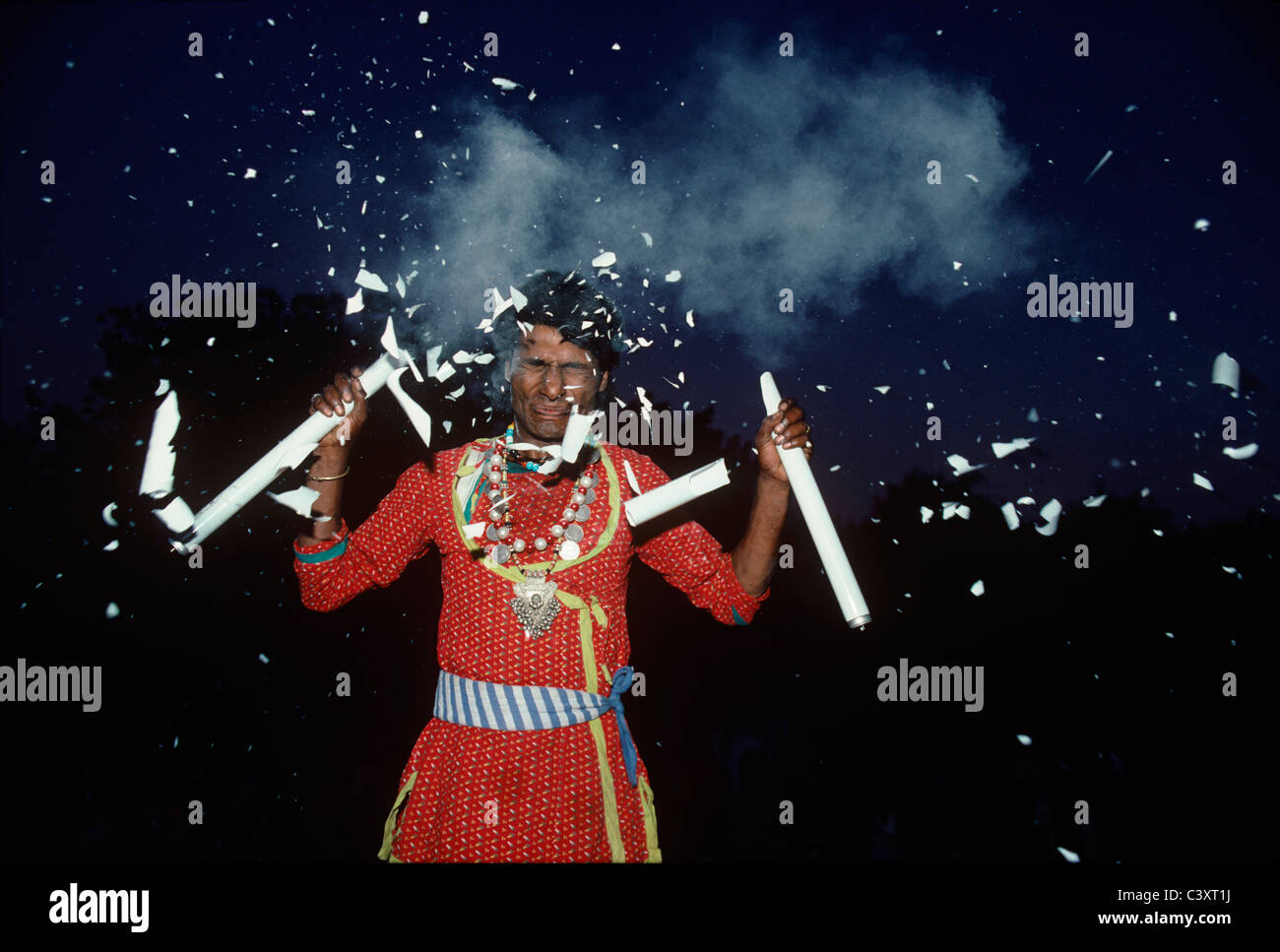 Punjabi performers hi-res stock photography and images - Alamy