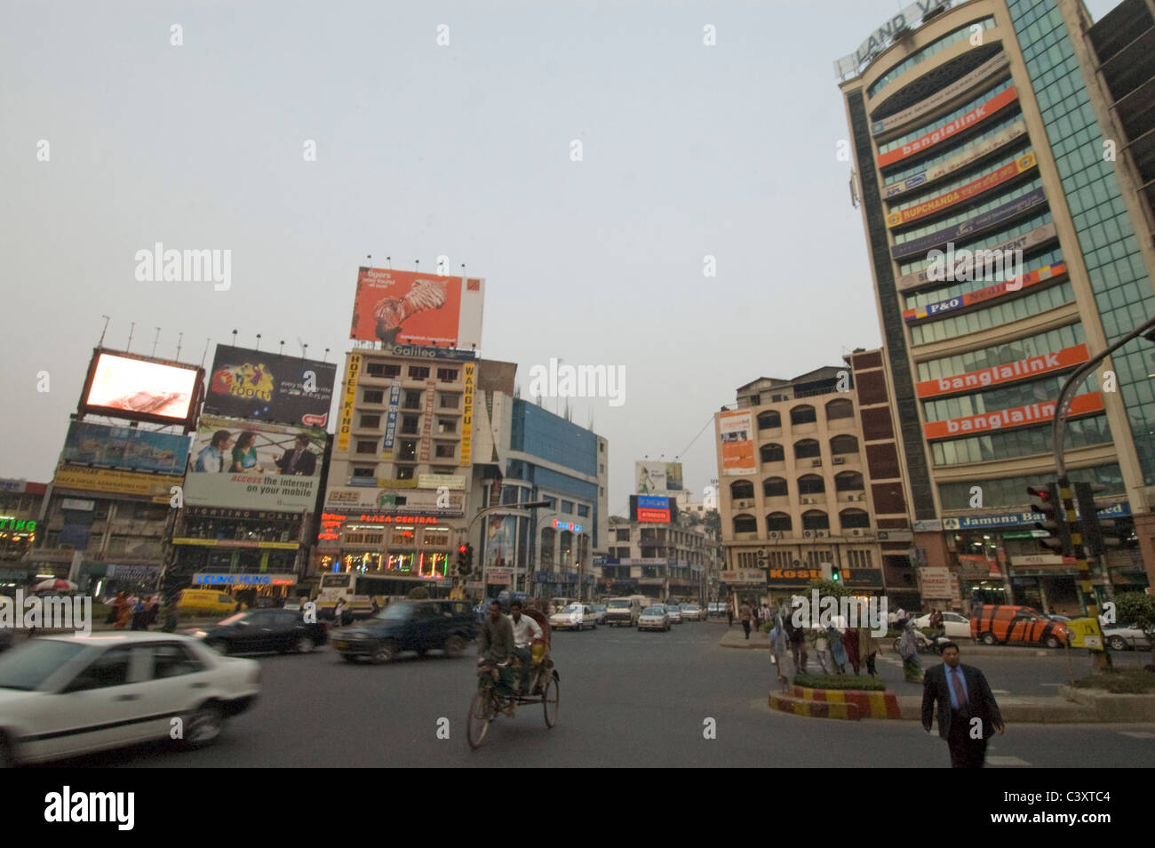 Dhaka Street High Resolution Stock Photography and Images - Alamy