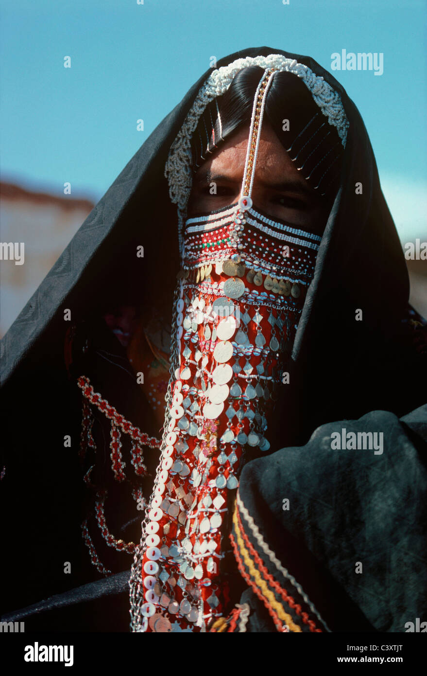Bedouin woman wearing traditional wedding veil. Sinai, Egypt Stock ...