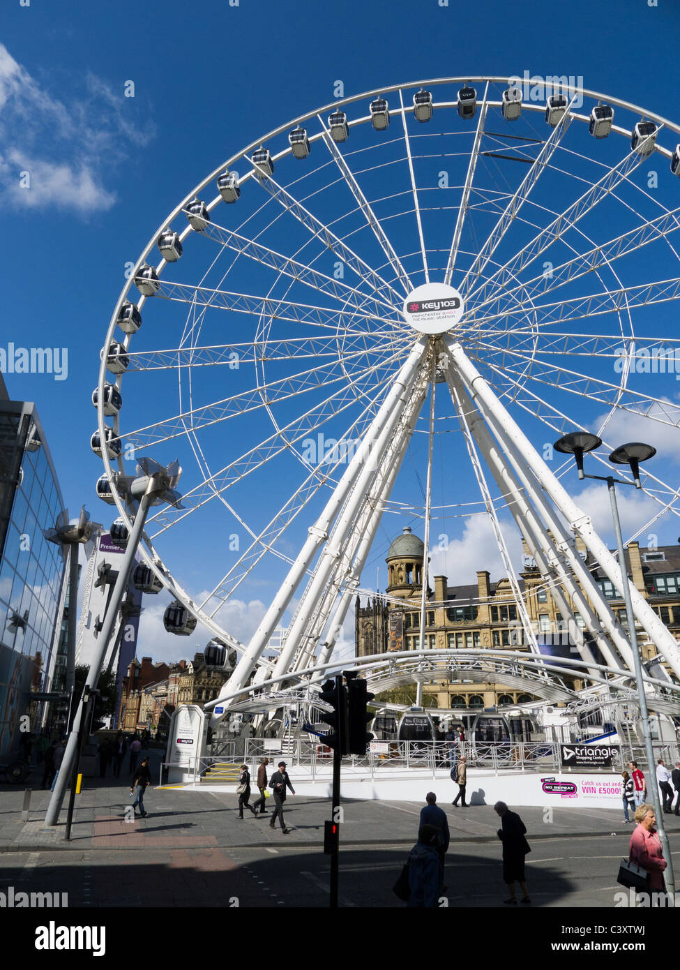 Manchester Wheel, Exchange Square, Manchester Stock Photo - Alamy