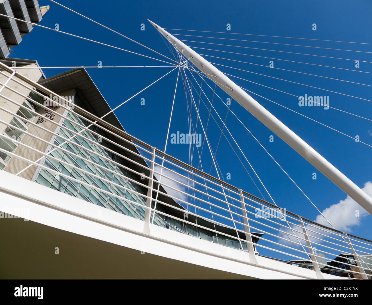 Trinity Bridge and Lowry Hotel, Manchester Stock Photo - Alamy