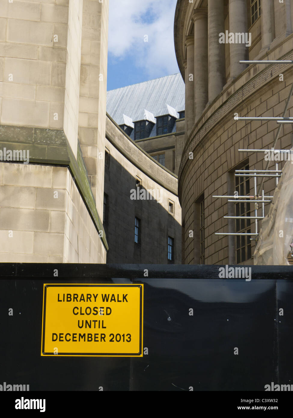 Library walk manchester hi-res stock photography and images - Alamy