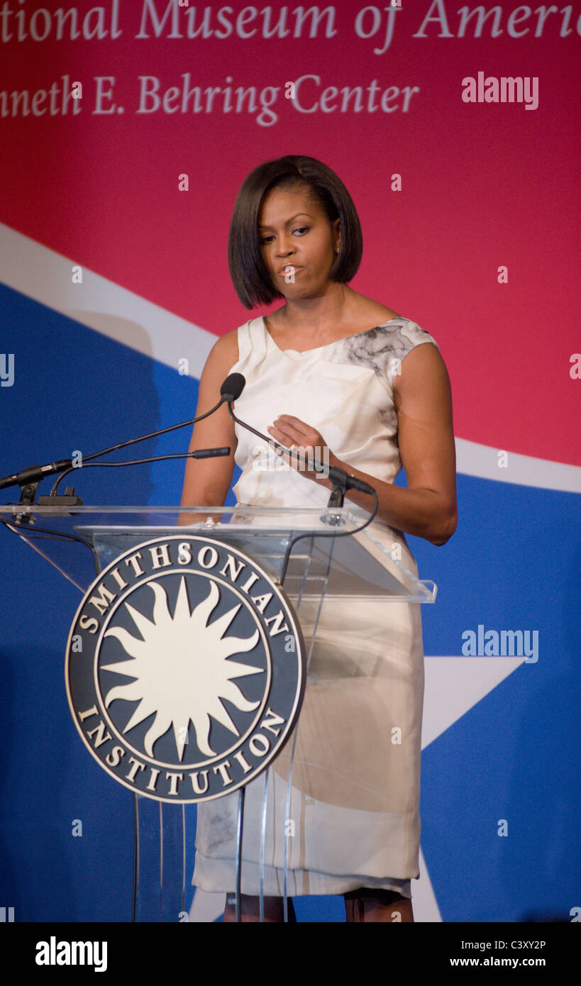 Michelle Obama and Jason Wu look at the inaugural gown during a ...