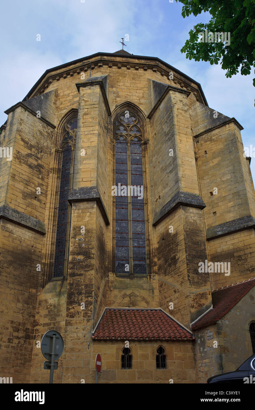 Modern Buttress Architecture