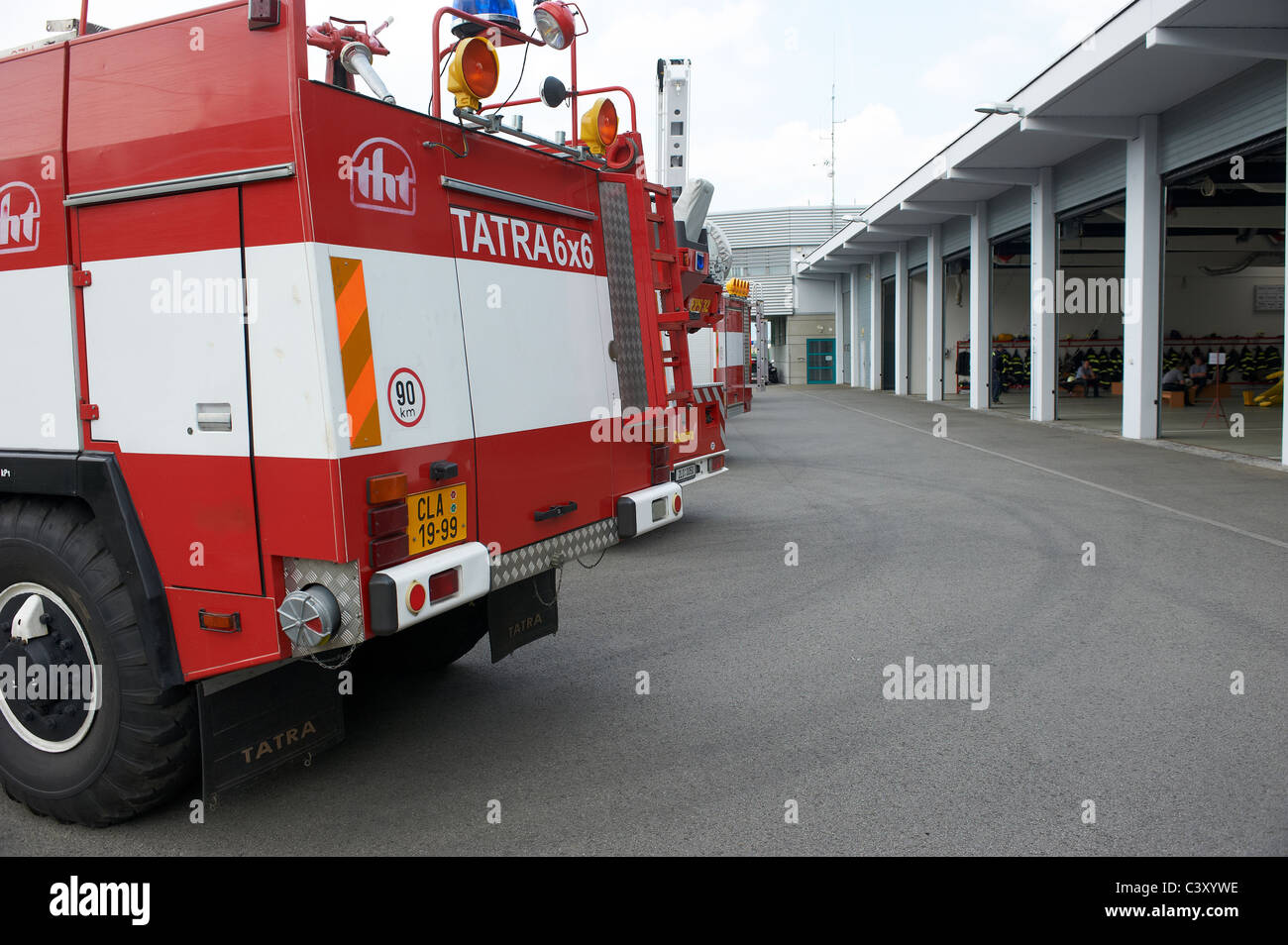 Fire engines water hoses nozzles hi-res stock photography and images ...