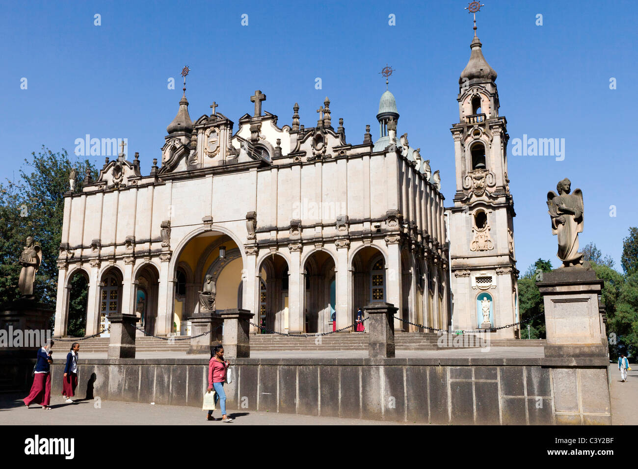 Trinity Cathedral Addis Ababa Stock Photos & Trinity Cathedral Addis ...