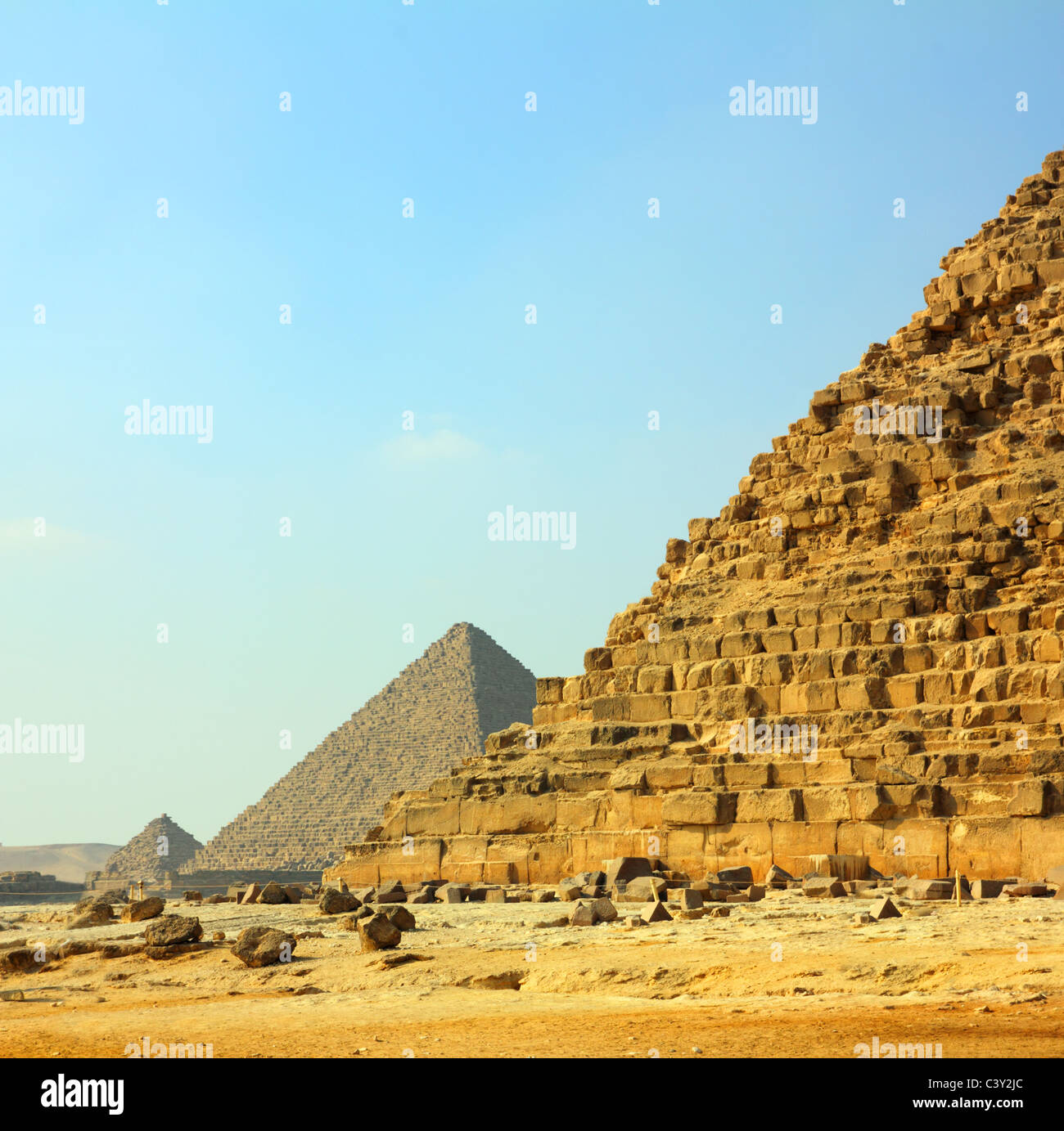 famous ancient egypt pyramids in Giza Cairo Stock Photo - Alamy