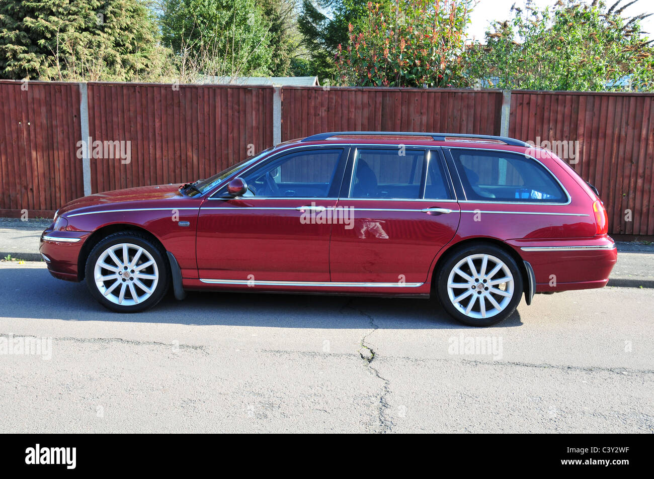 Rover 75 Estate Stock Photo - Alamy