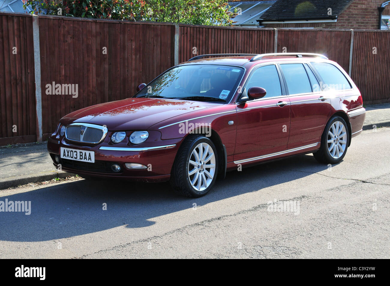 Rover 75 Estate Stock Photo - Alamy