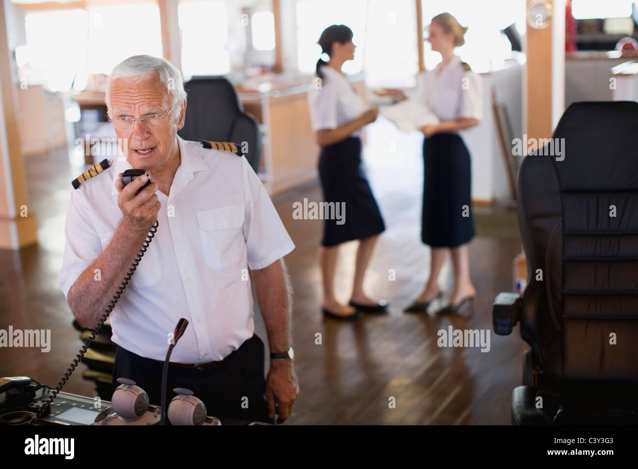 Ship Captain Uniform High Resolution Stock Photography and Images - Alamy