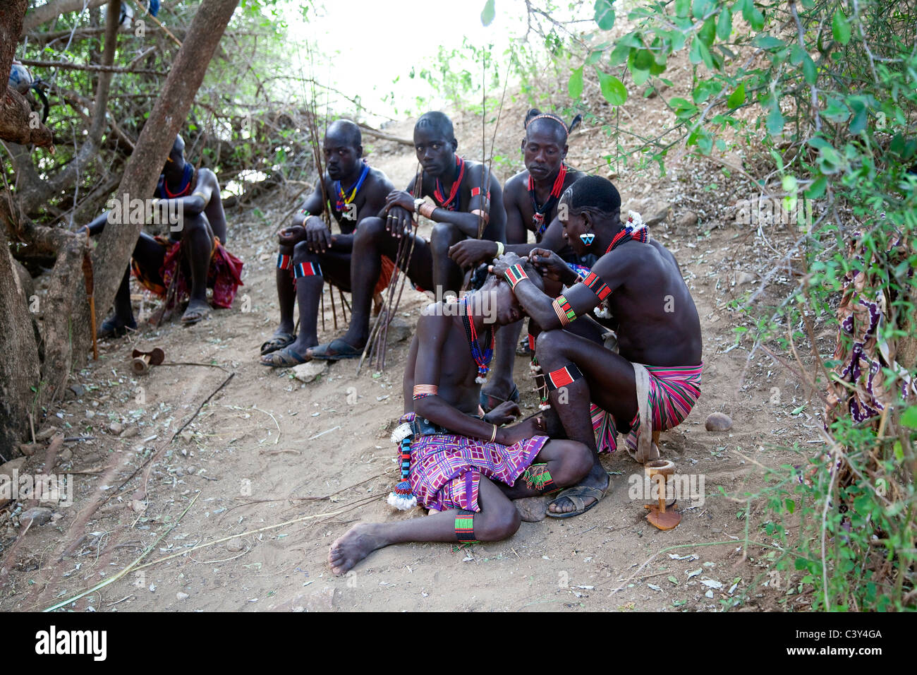 hamer people: ritual ceremony in turmi, ethiopia, africa Stock Photo ...
