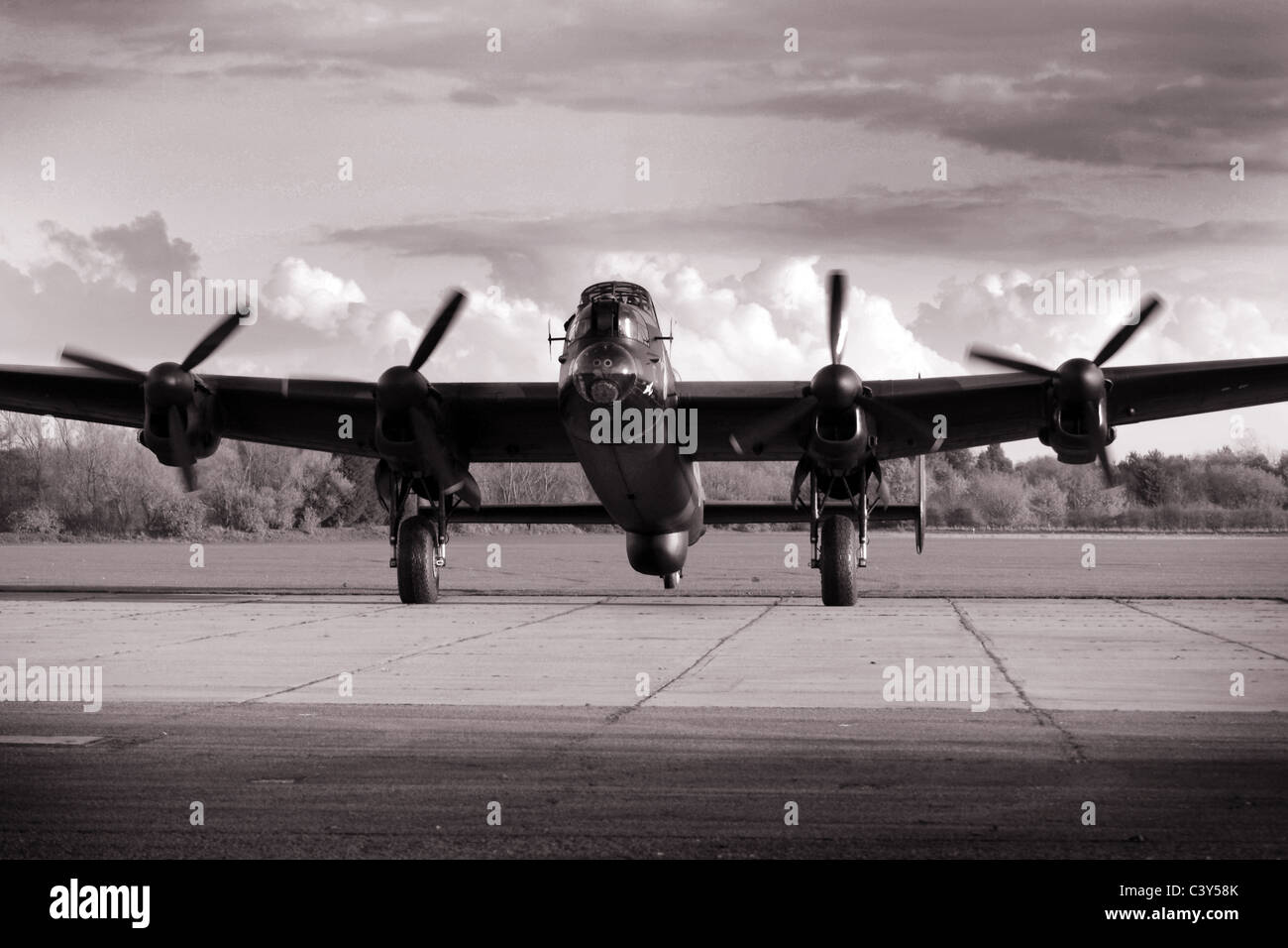 Lancaster Bomber Crew Stock Photos & Lancaster Bomber Crew Stock Images ...