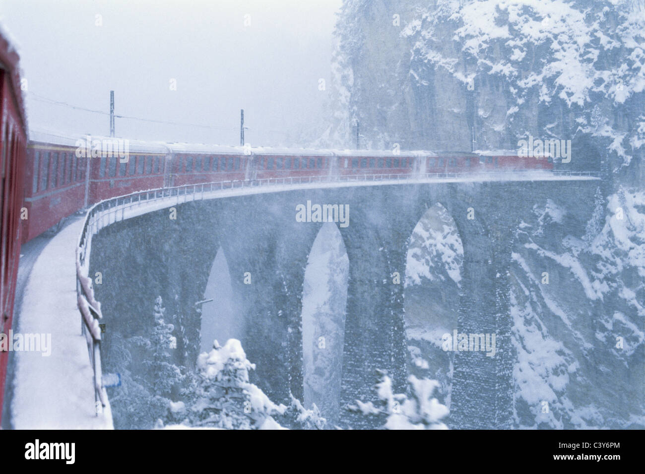 Rhb, Rhatische road railway, winter, land water viaduct, land water ...