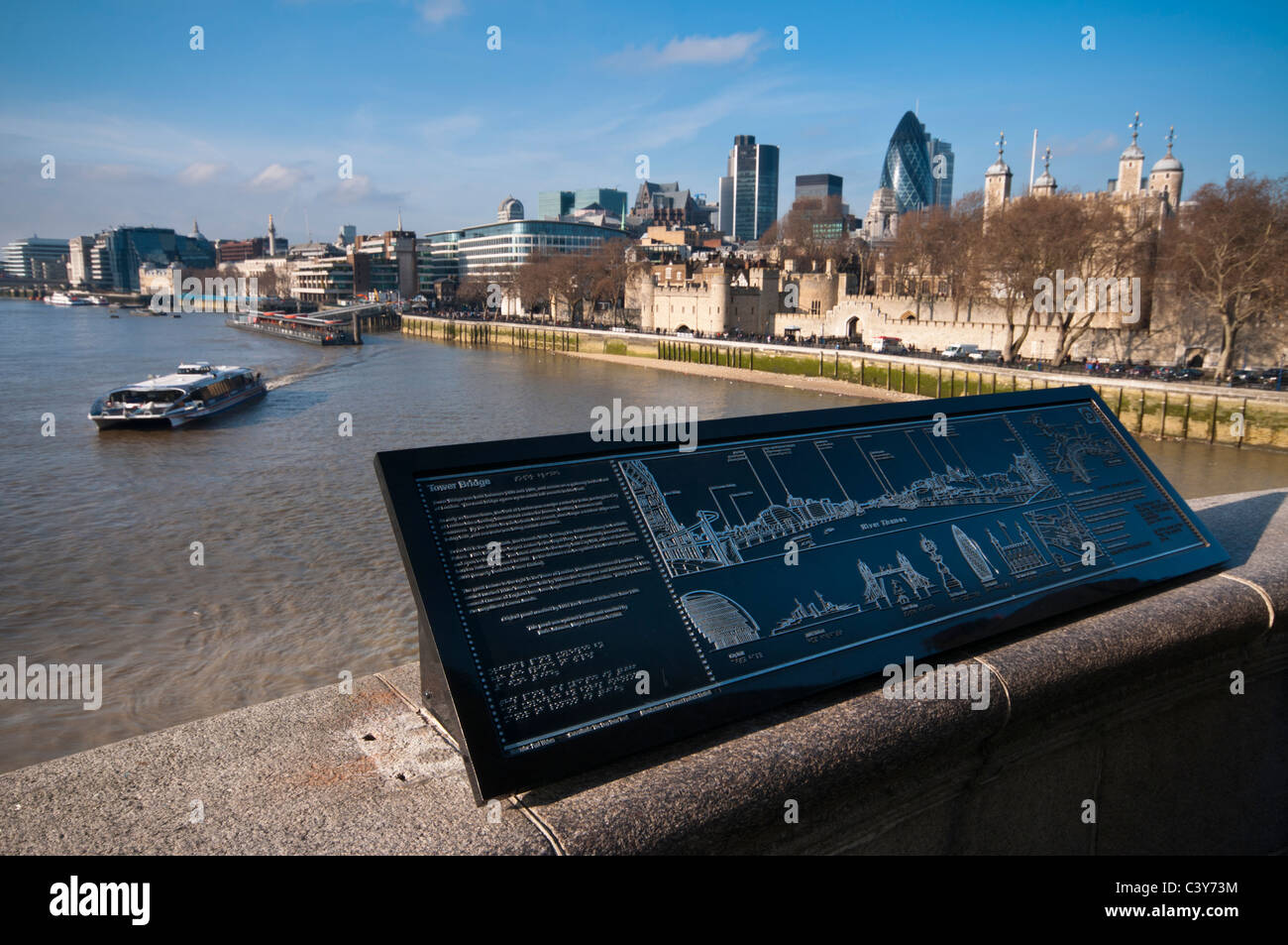 Tourist Information showing various landmarks along the river Thames ...