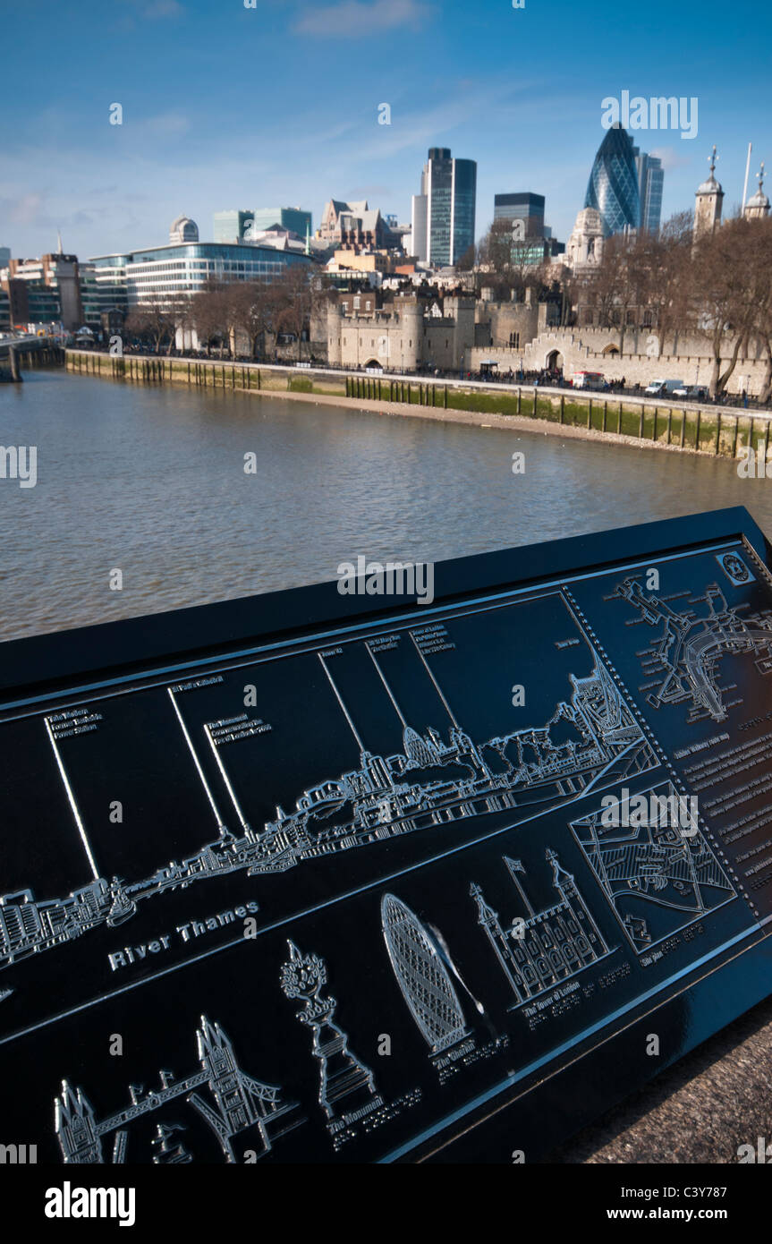 Tourist Information showing various landmarks along the river Thames ...