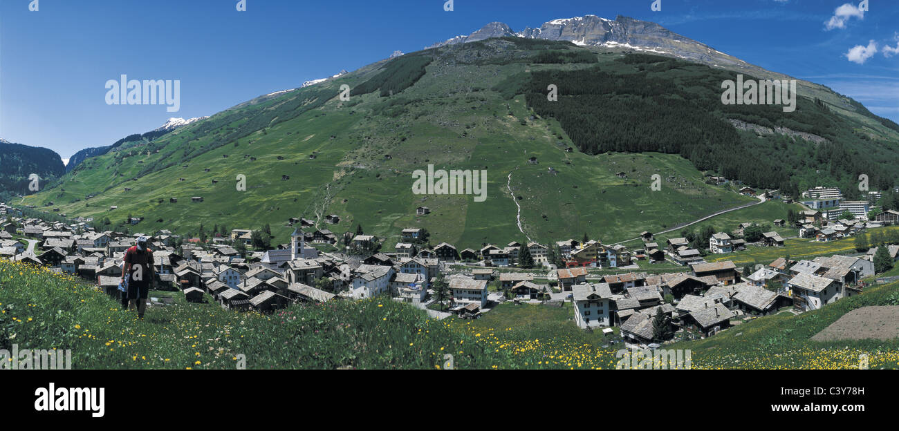 Vals village, overview, roofs, valley, group, traveller, mountains ...