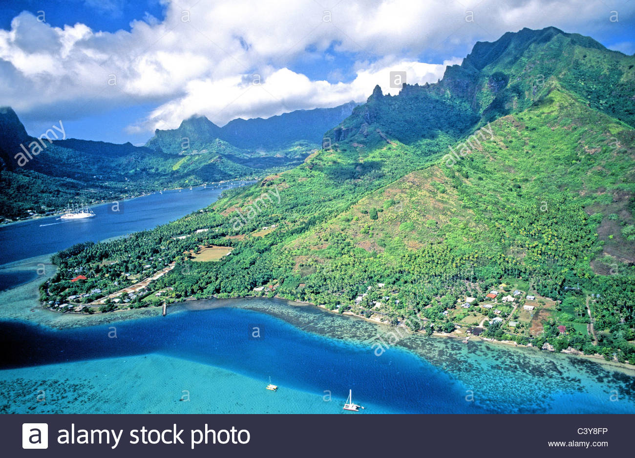 Moorea Island Aerial View Stock Photos & Moorea Island Aerial View ...