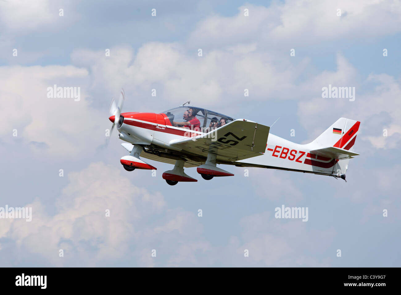 Jodel hi-res stock photography and images - Alamy