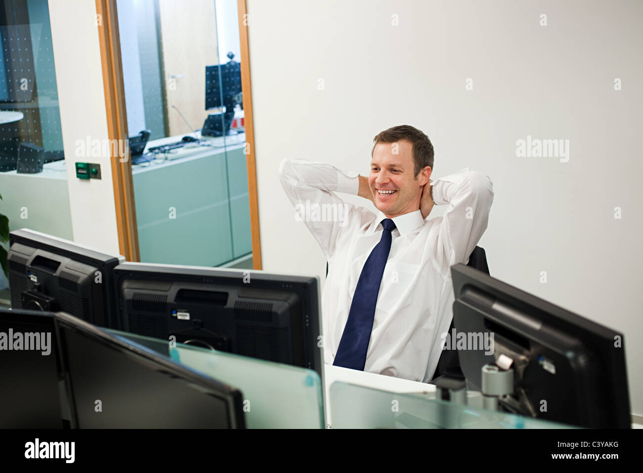 Lone worker in office hi-res stock photography and images - Alamy