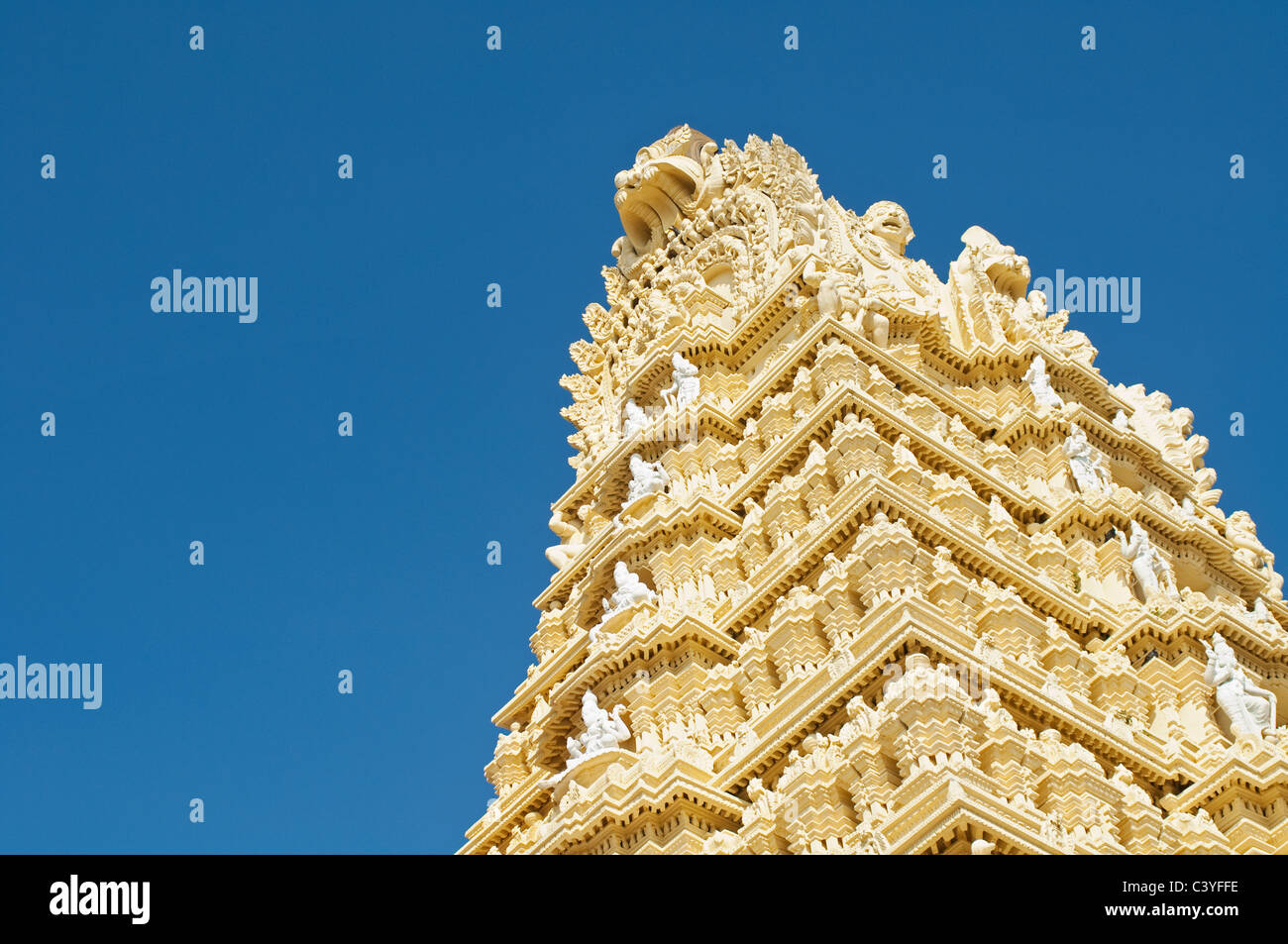 Chamundeshwari Temple, Mysore, Karnataka Stock Photo - Alamy Chamundeshwari Temple, Mysore, Karnataka Stock Photo - Alamy