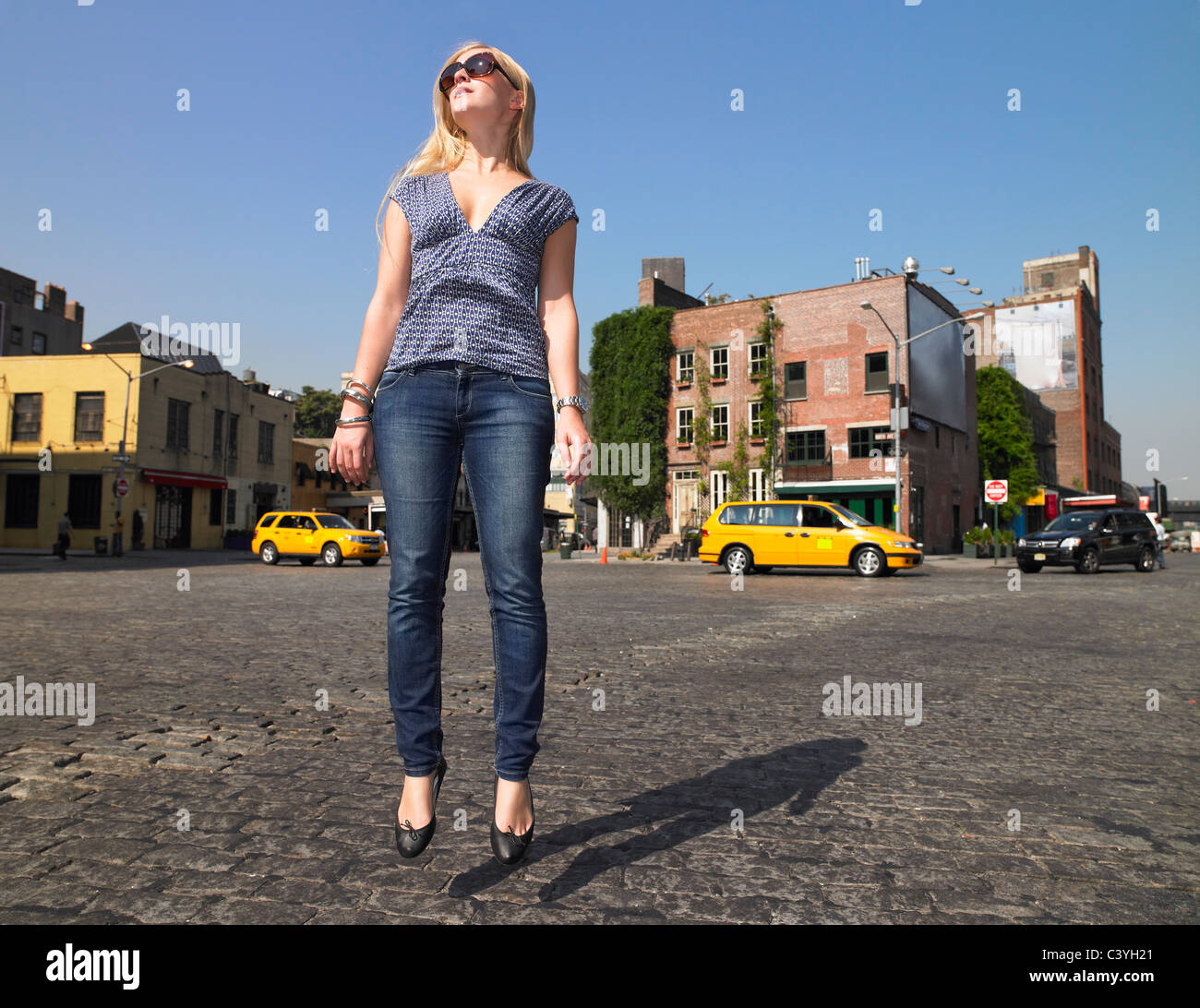 Middle street hi-res stock photography and images - Alamy