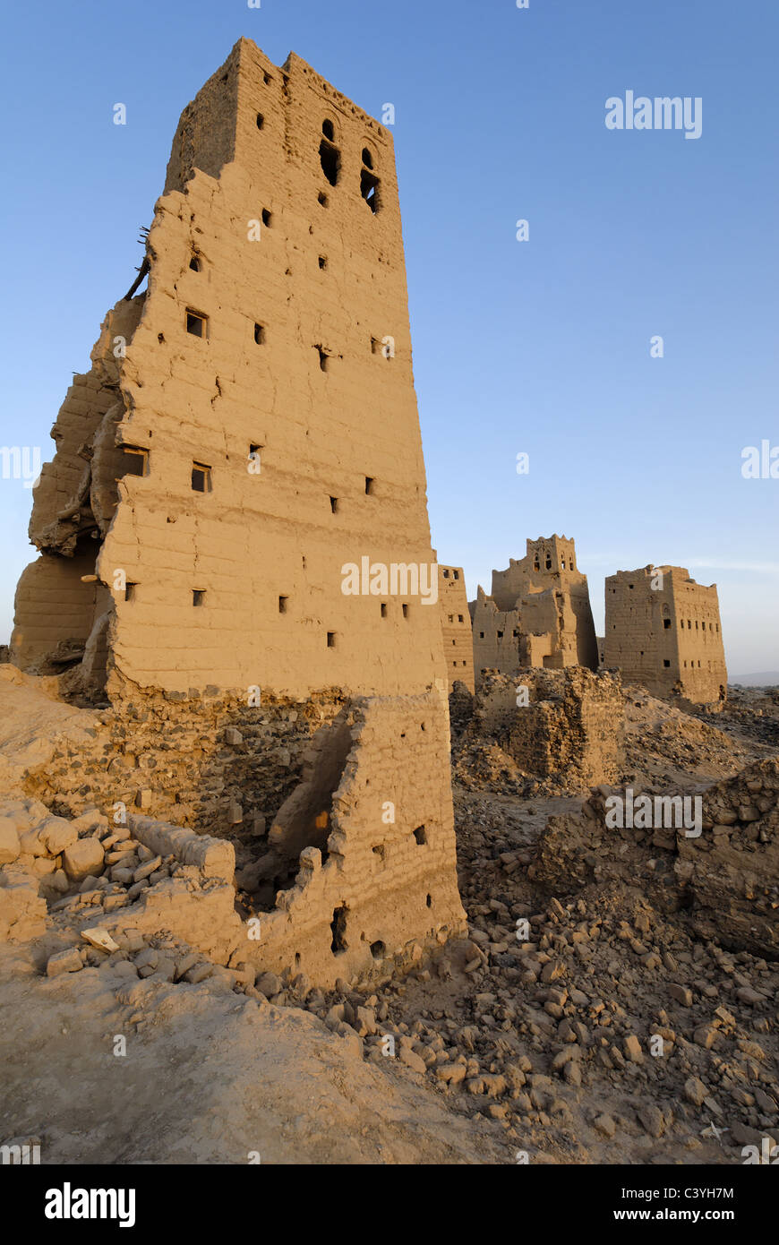 Marib ruins hi-res stock photography and images - Alamy