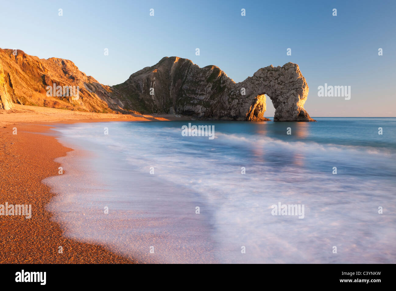 Durdle door beach hi-res stock photography and images - Alamy