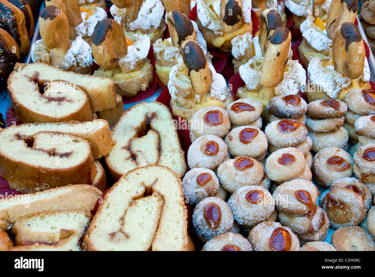 Sunday market in Tlacolula town.Cakes . Oaxaca,Mexico Stock Photo - Alamy