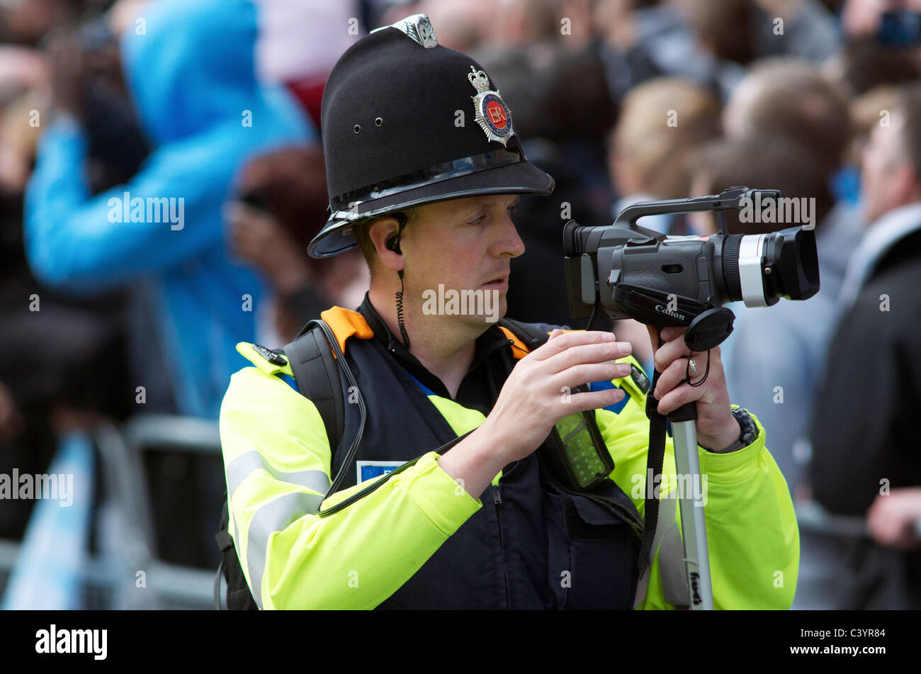 Manchester police officer hi-res stock photography and images - Alamy