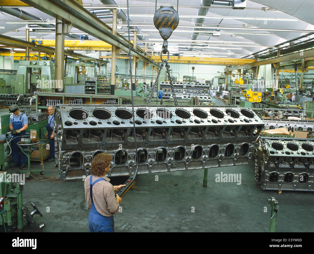 Assembling, Assembly, Building, Construction, Crane, Crankshaft Case ...