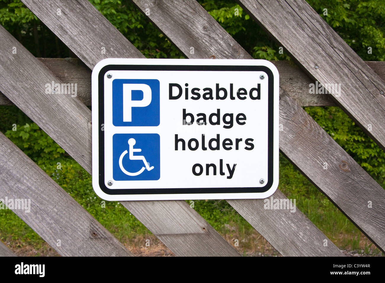 Disabled parking sign Stock Photo - Alamy