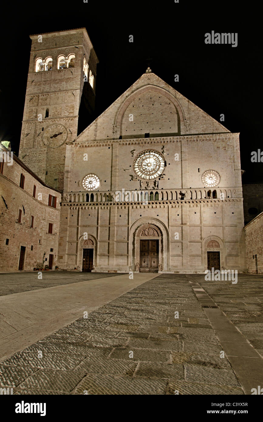 Assisi San Rufino Cathedral ath Night Stock Photo - Alamy