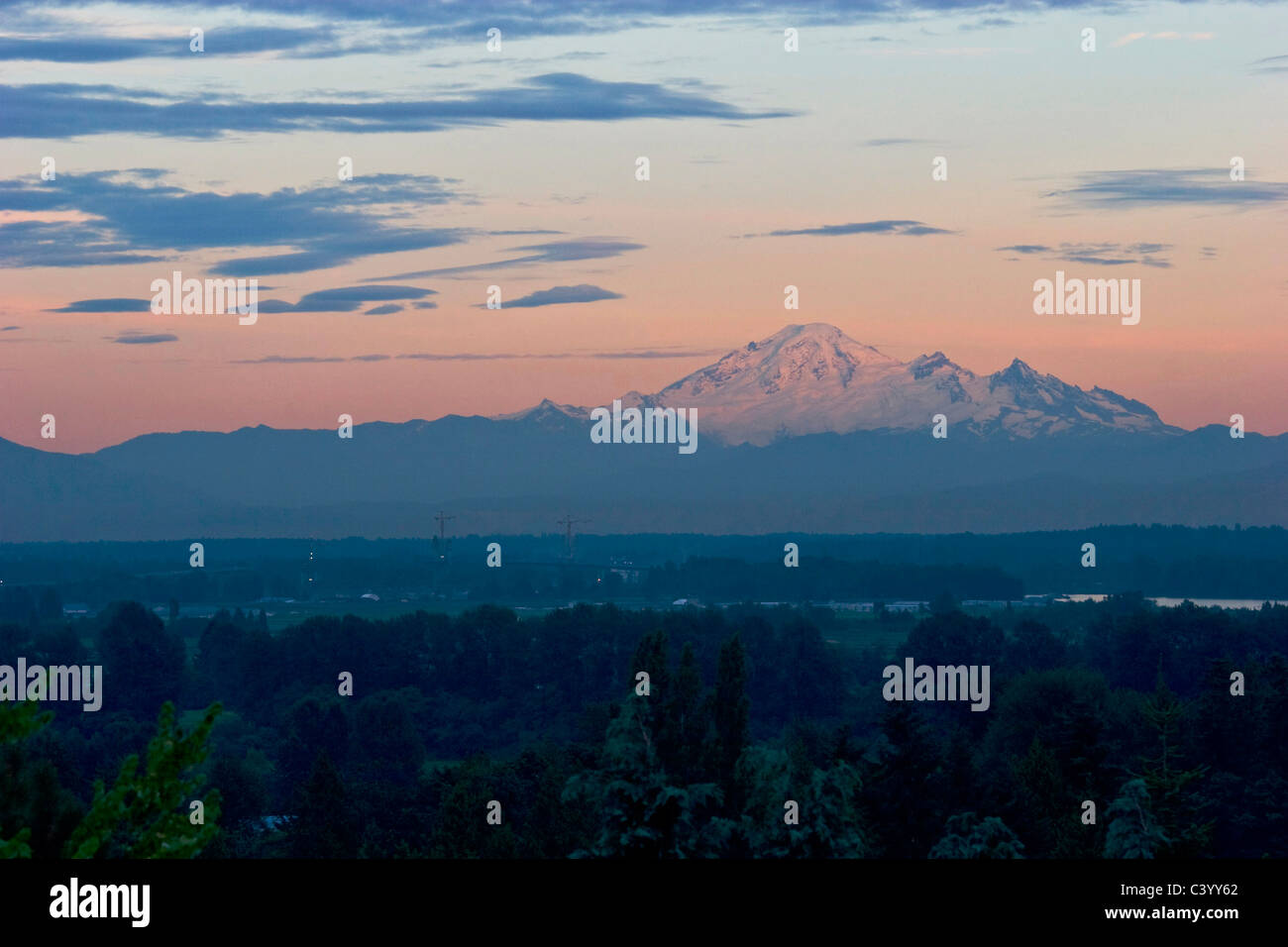 View of mount baker from canada hi-res stock photography and images - Alamy