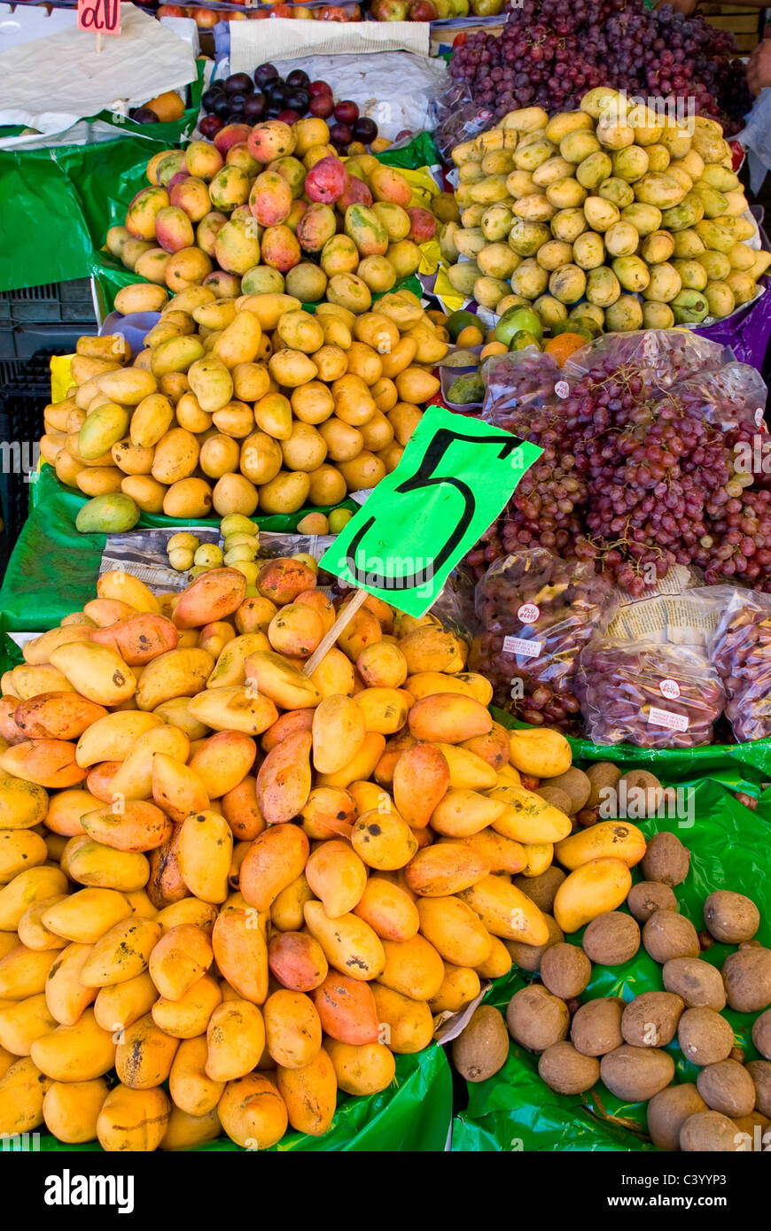 Mexico. Market fruit in Oaxaca Stock Photo - Alamy