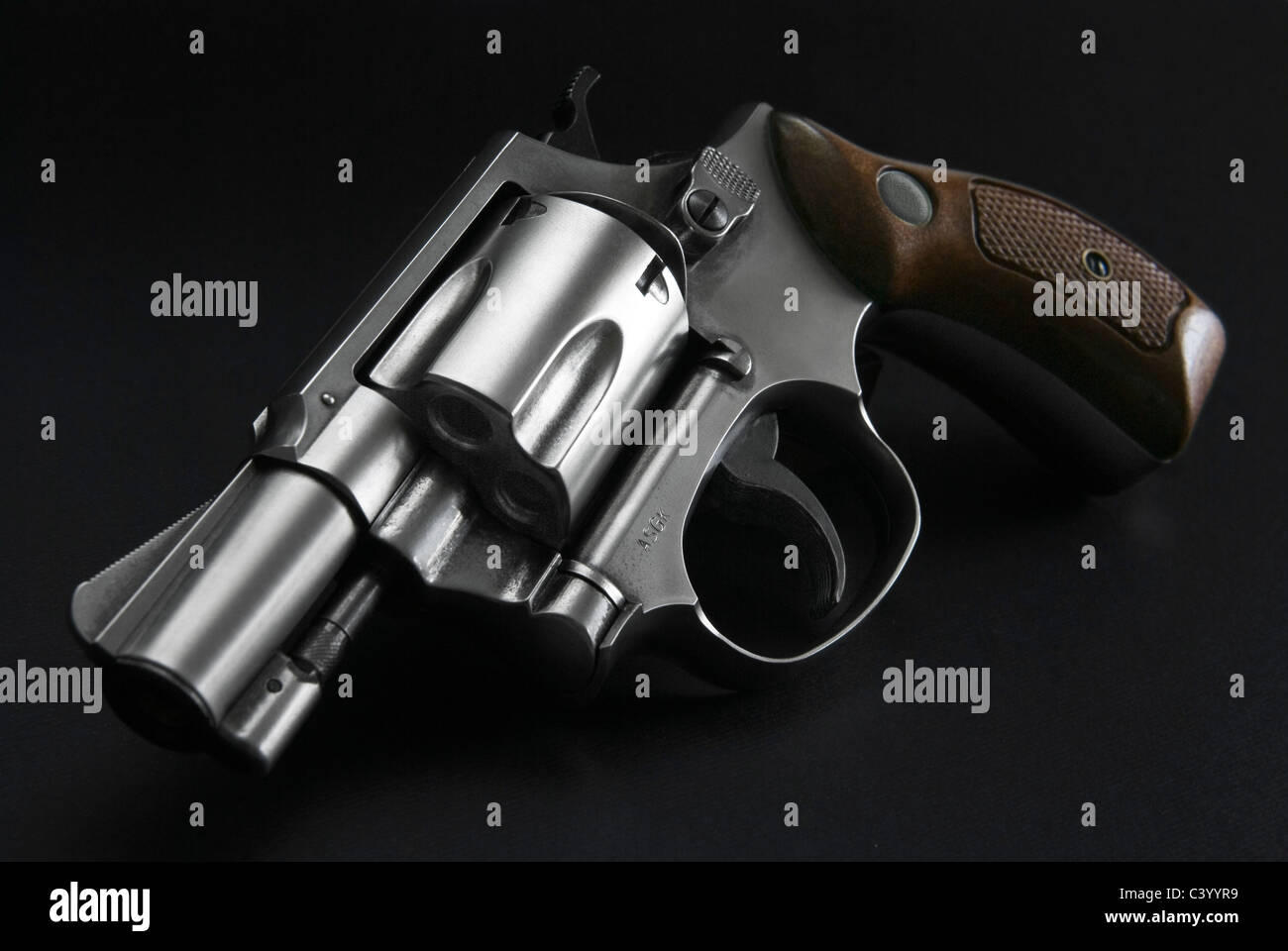 stainless steel chrome revolver Stock Photo - Alamy