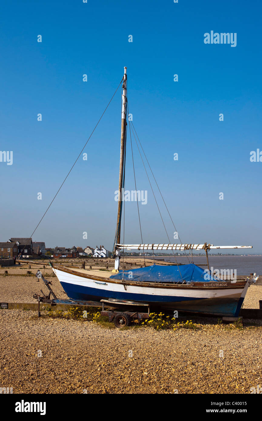 Type of boat hi-res stock photography and images - Alamy